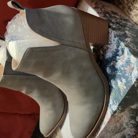 Shoes | New Zby Boots | Poshmark